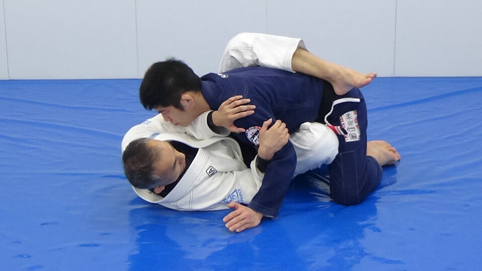 1. Elbow escape | トライフォース柔術オンライントレーニング Tri-force BJJ online training